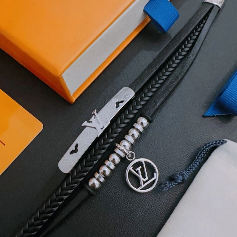 Low-cost Louis Vuitton Bracelets