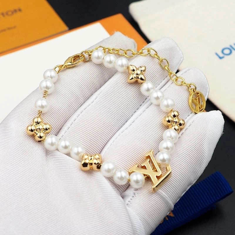 High accuracy Louis Vuitton Bracelets