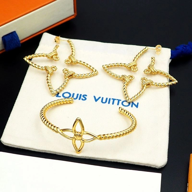 Discounted Louis Vuitton Bracelets