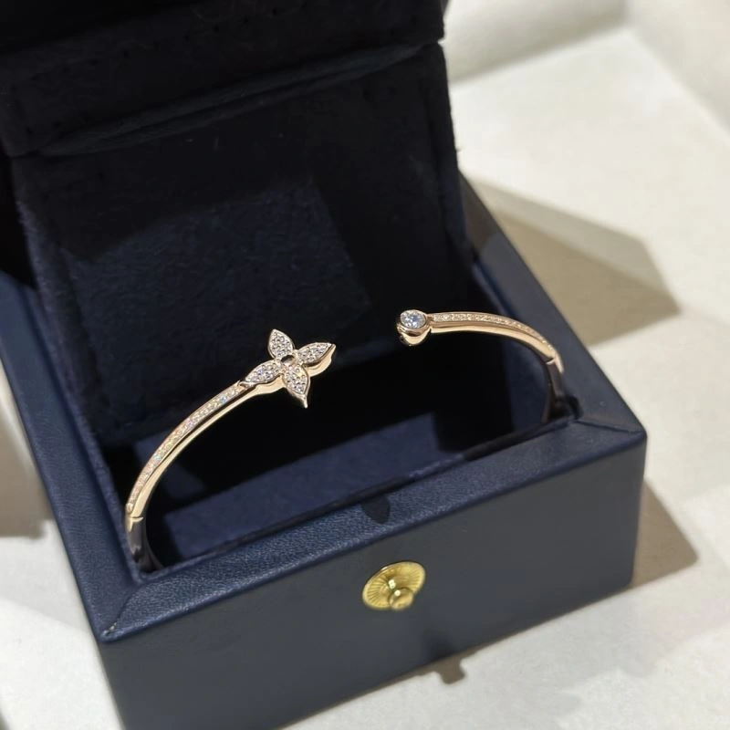 Mirror quality Louis Vuitton Bracelets