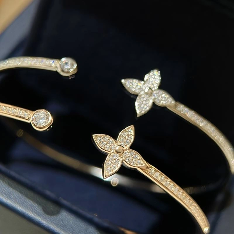 Mirror quality Louis Vuitton Bracelets