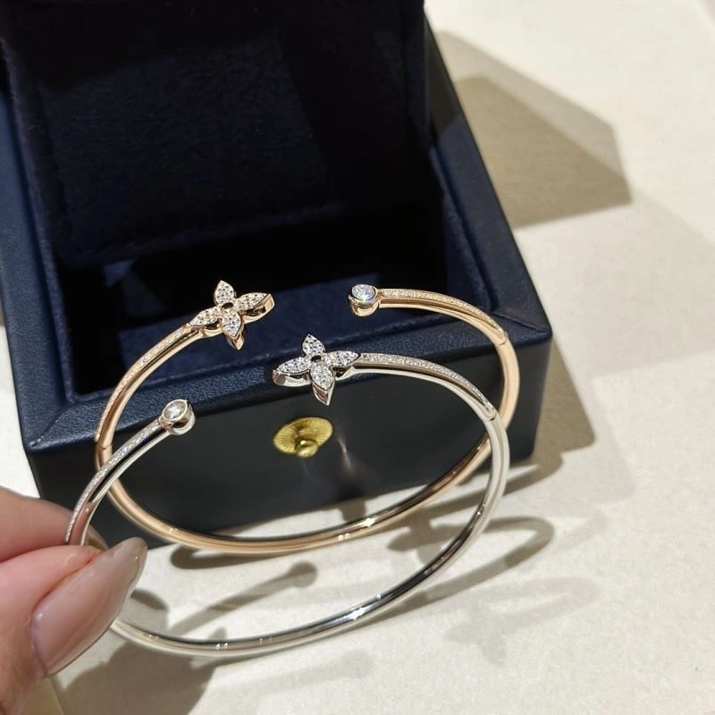 Mirror quality Louis Vuitton Bracelets