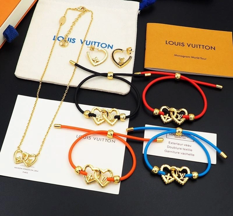 Top match Louis Vuitton Bracelets