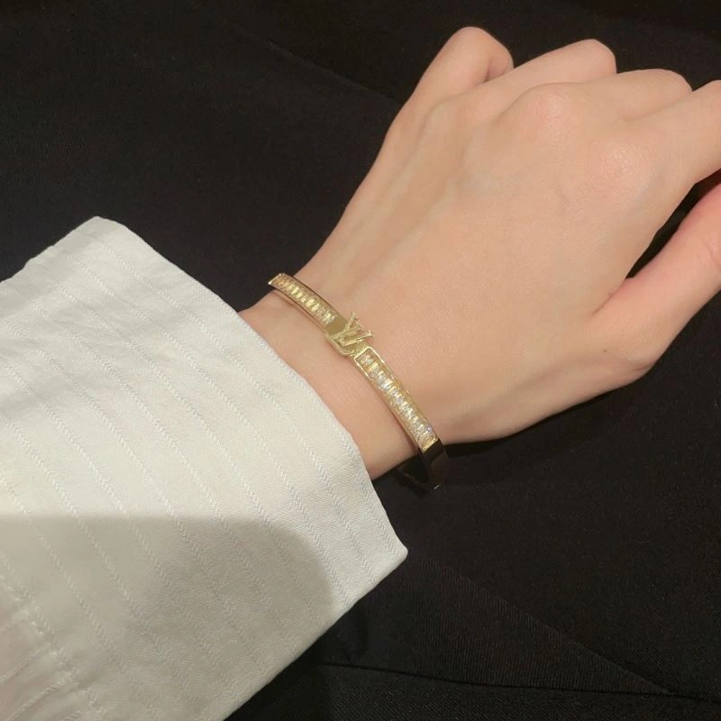 High fidelity Louis Vuitton Bracelets