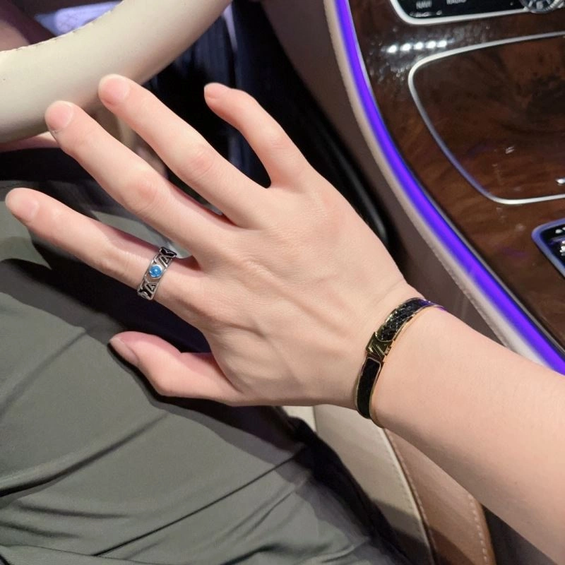 Economical Louis Vuitton Bracelets