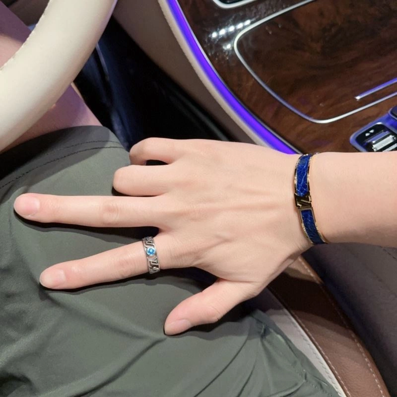 Cut-rate Louis Vuitton Bracelets