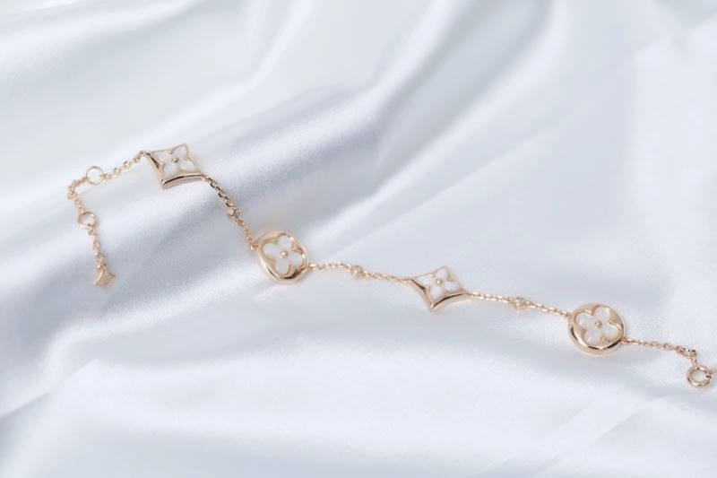 Exact replica Louis Vuitton Bracelets