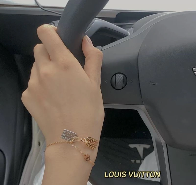 Real Louis Vuitton Bracelets
