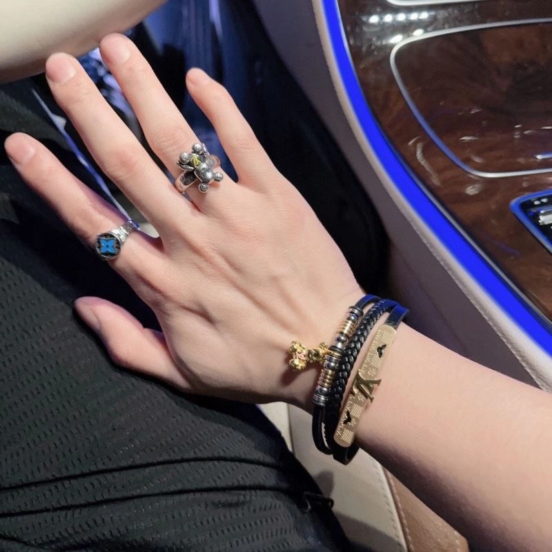 High accuracy Louis Vuitton Bracelets
