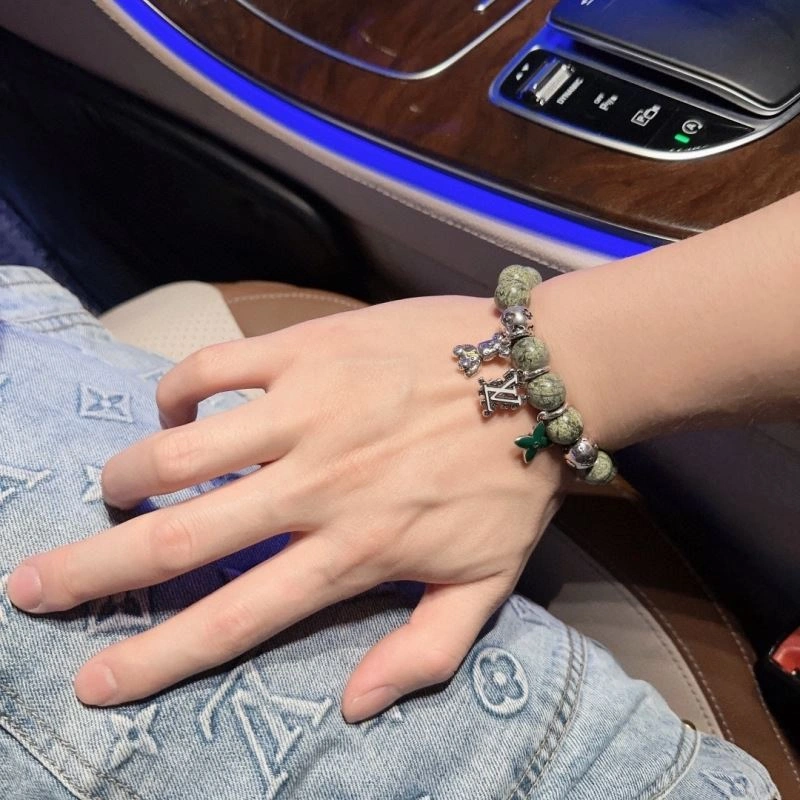 Top mirror Louis Vuitton Bracelets