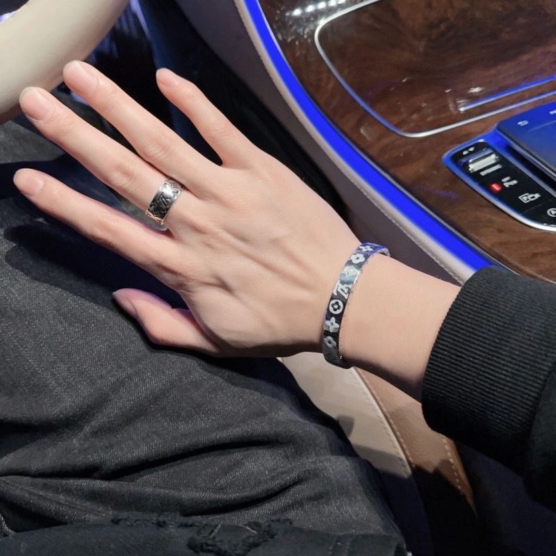 Perfect replica Louis Vuitton Bracelets