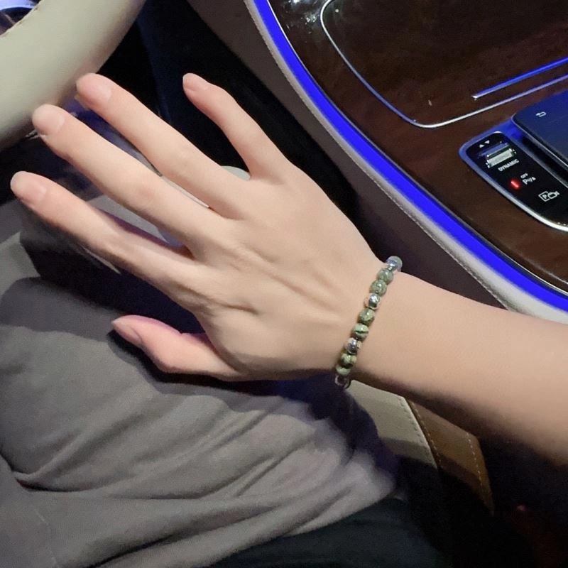 Inexpensive Louis Vuitton Bracelets