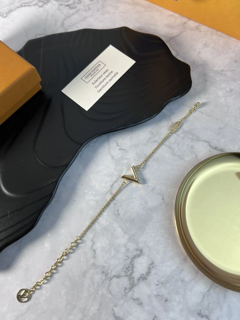 Inexpensive Louis Vuitton Bracelets