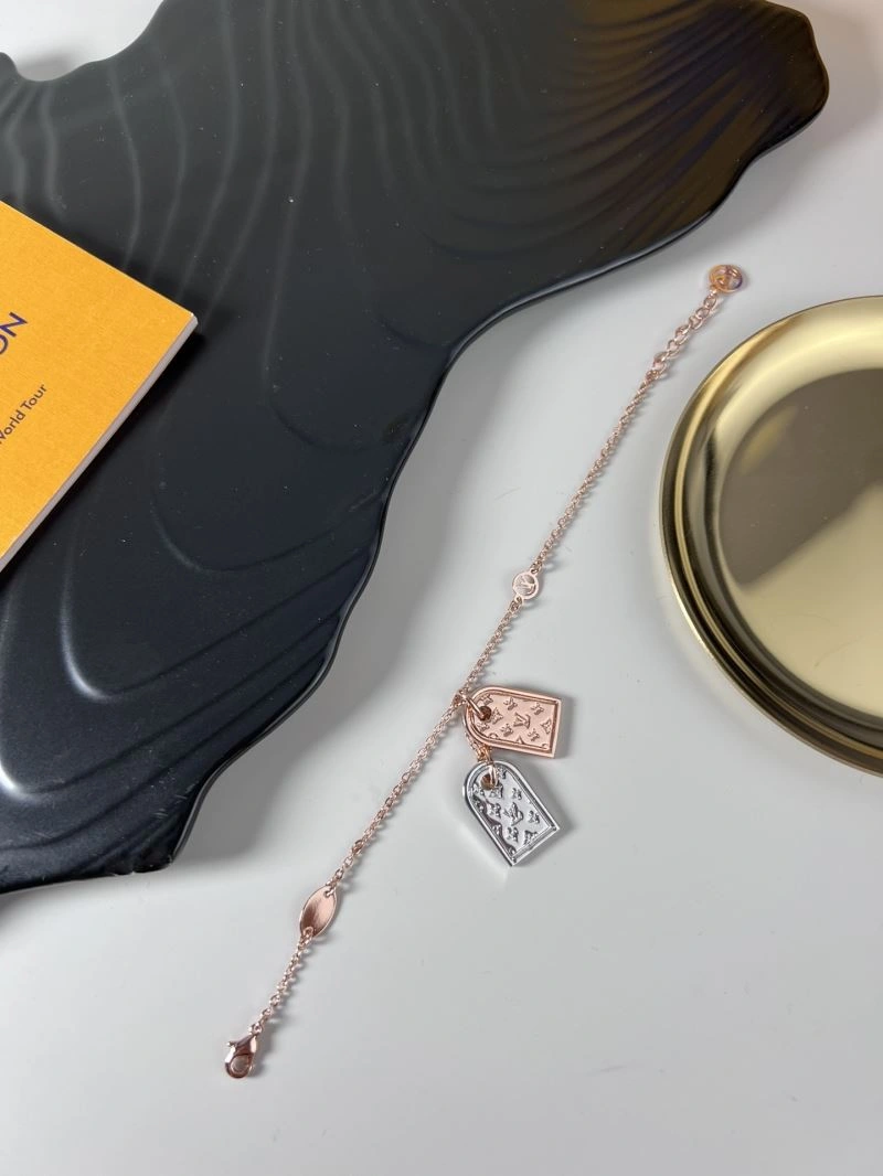 Low-cost Louis Vuitton Bracelets