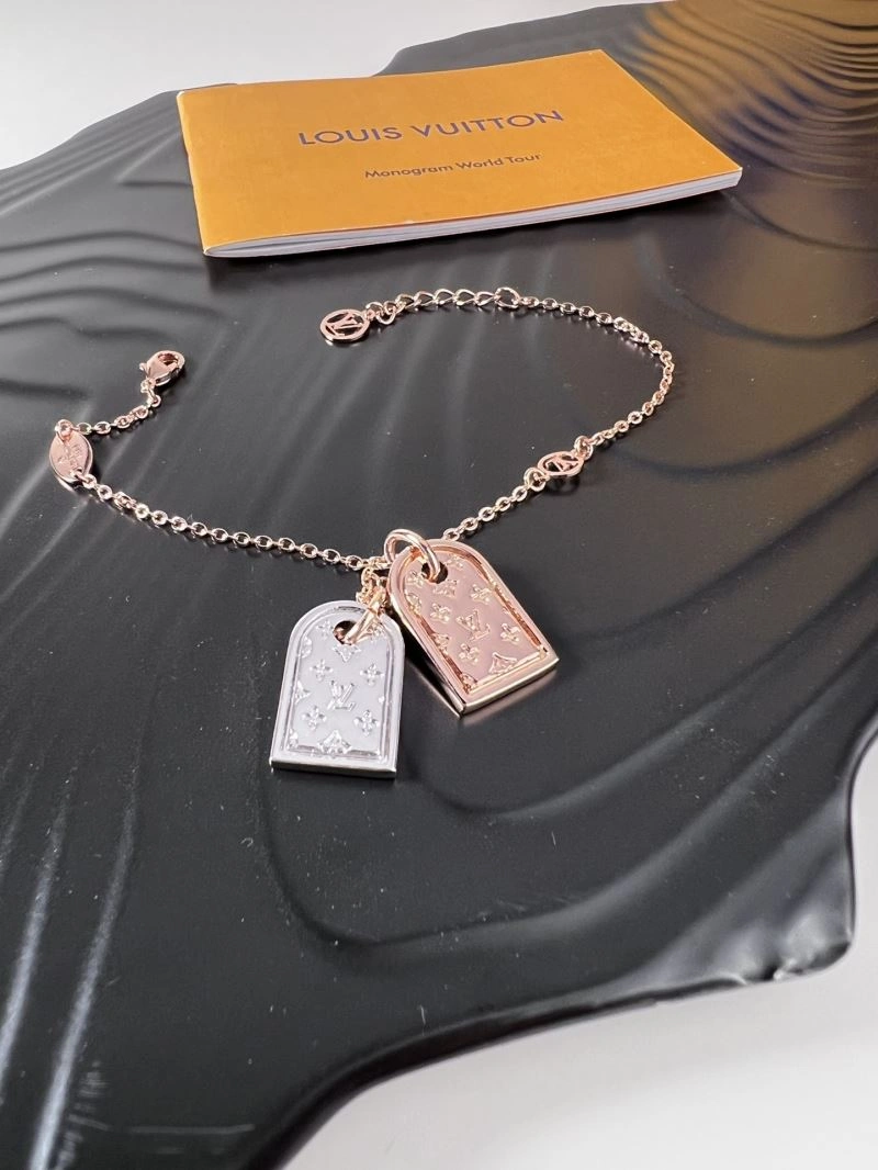 Low-cost Louis Vuitton Bracelets