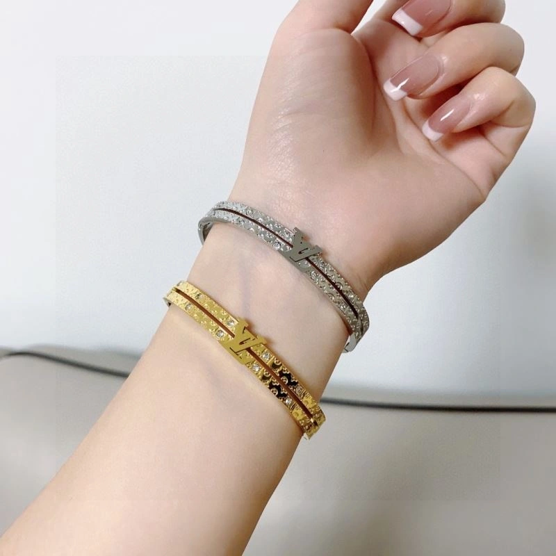 Factory-made Louis Vuitton Bracelets