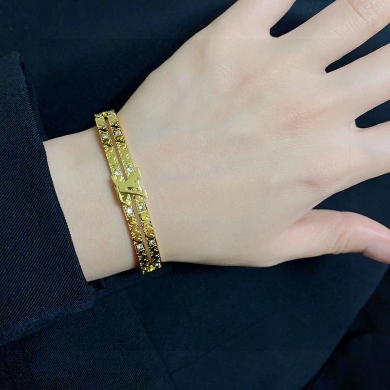 Factory-made Louis Vuitton Bracelets