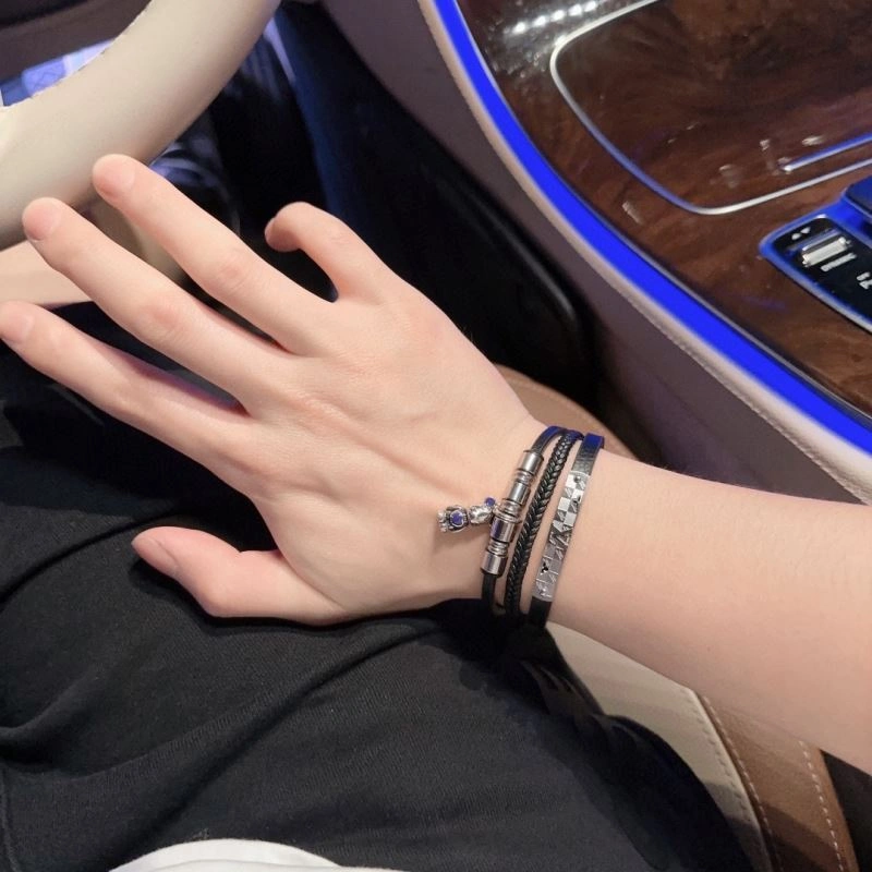 High accuracy Louis Vuitton Bracelets