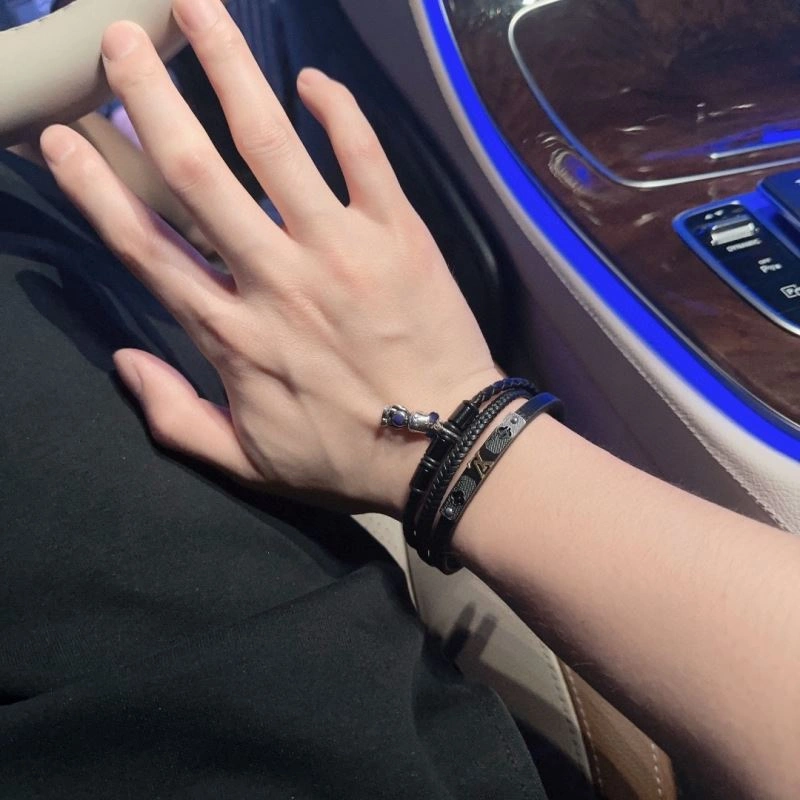 High accuracy Louis Vuitton Bracelets