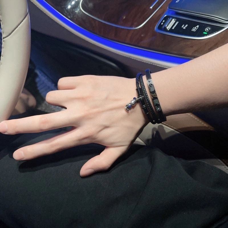 High accuracy Louis Vuitton Bracelets