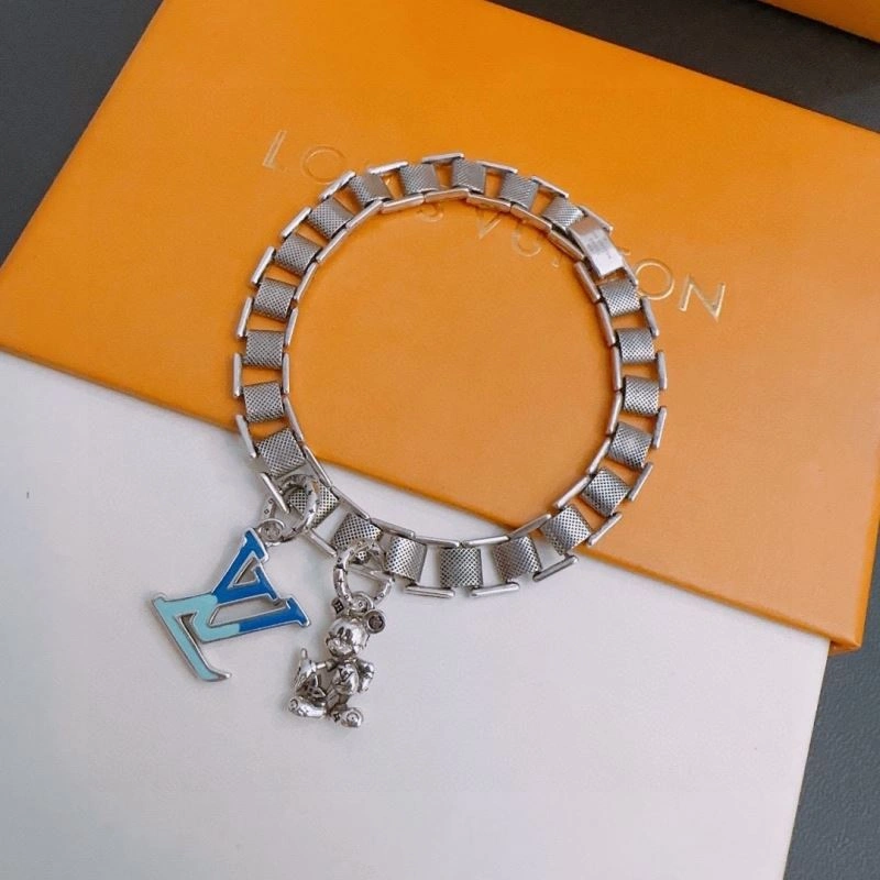 Low-cost Louis Vuitton Bracelets