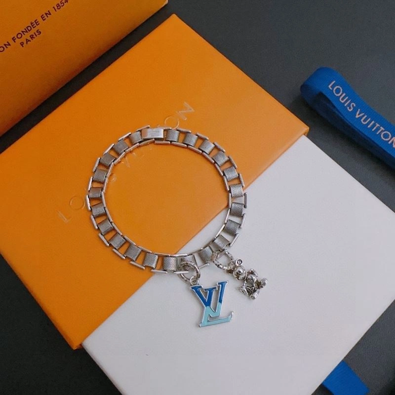 Low-cost Louis Vuitton Bracelets