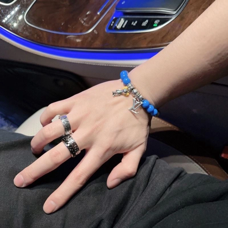 Accurate model Louis Vuitton Bracelets