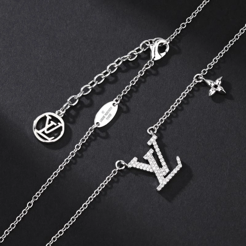 Inexpensive Louis Vuitton Bracelets