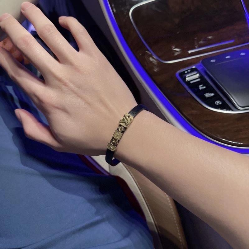 Exact replica Louis Vuitton Bracelets