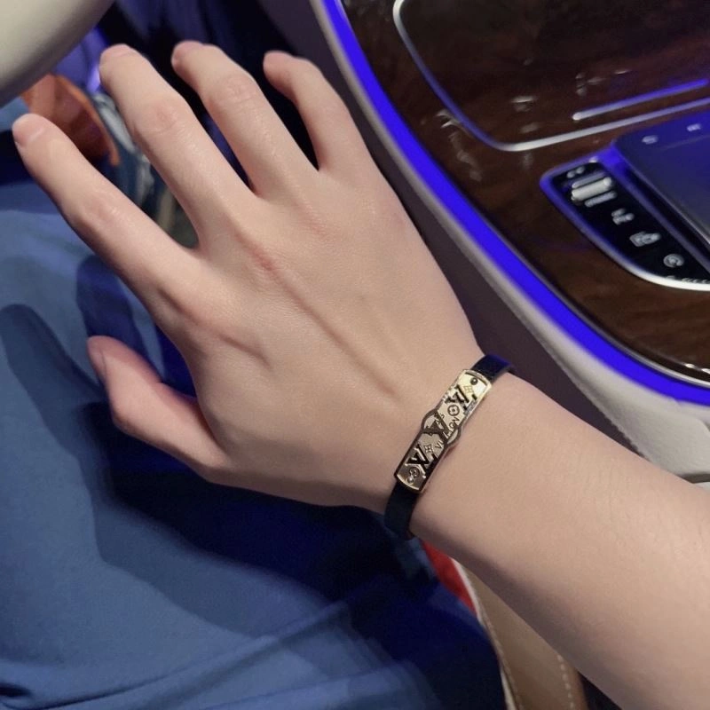 Perfect replica Louis Vuitton Bracelets