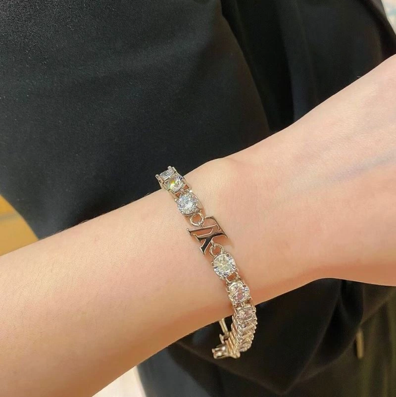 1:1 copy Louis Vuitton Bracelets