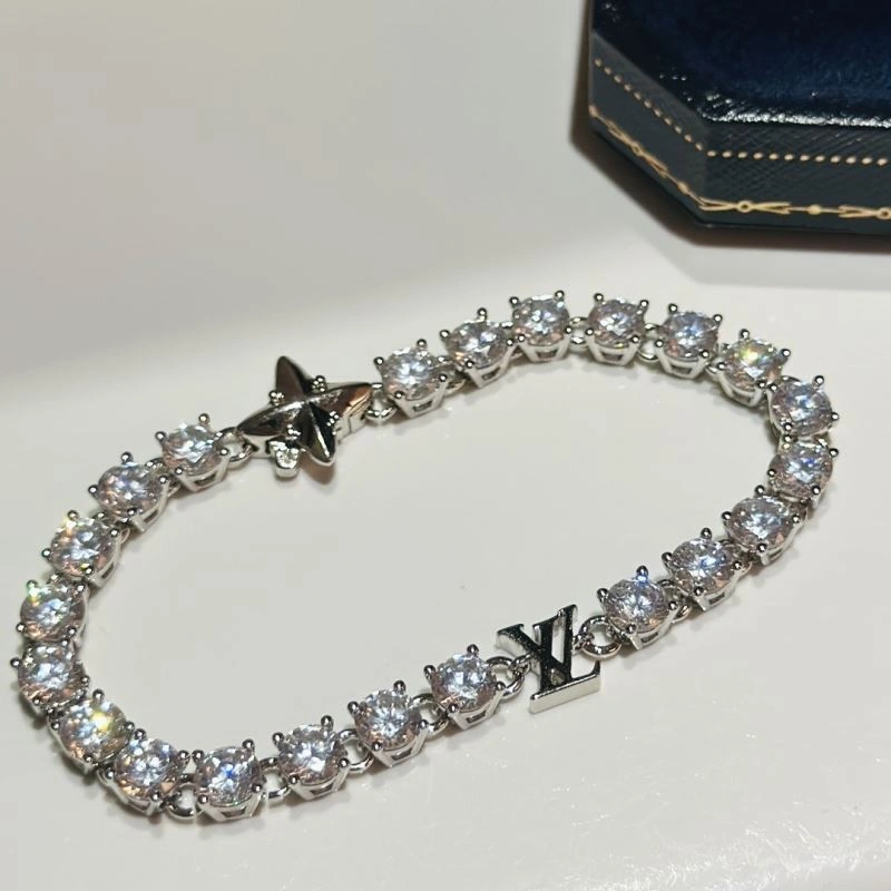1:1 copy Louis Vuitton Bracelets