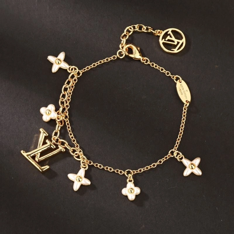 Top match Louis Vuitton Bracelets