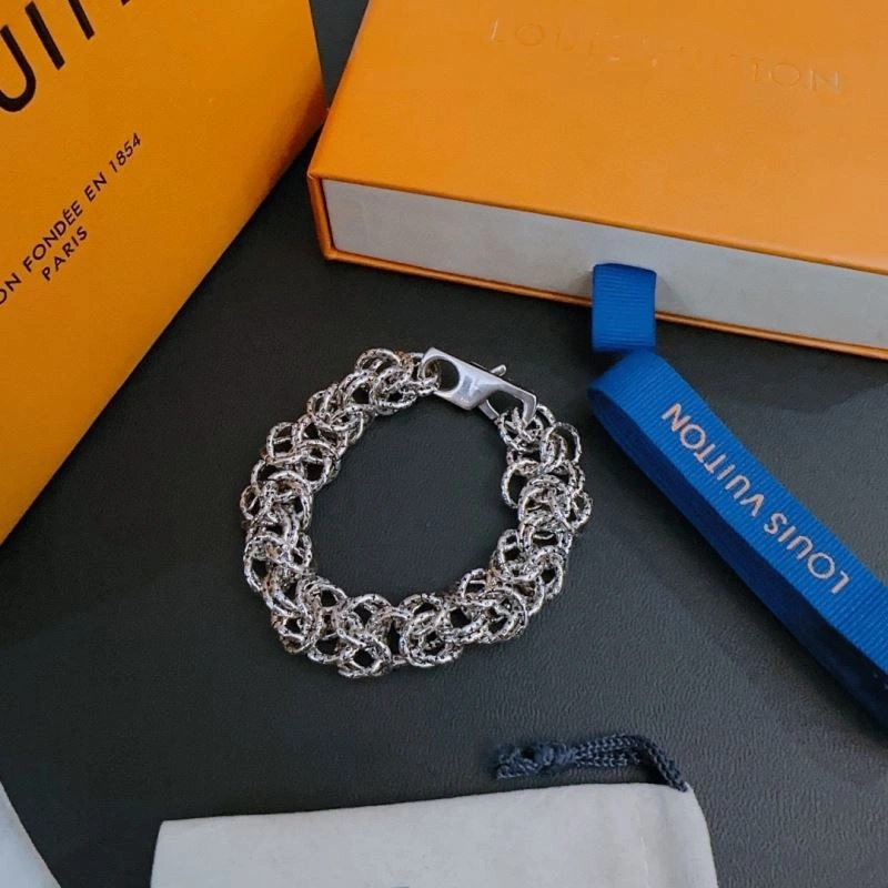 Low-cost Louis Vuitton Bracelets