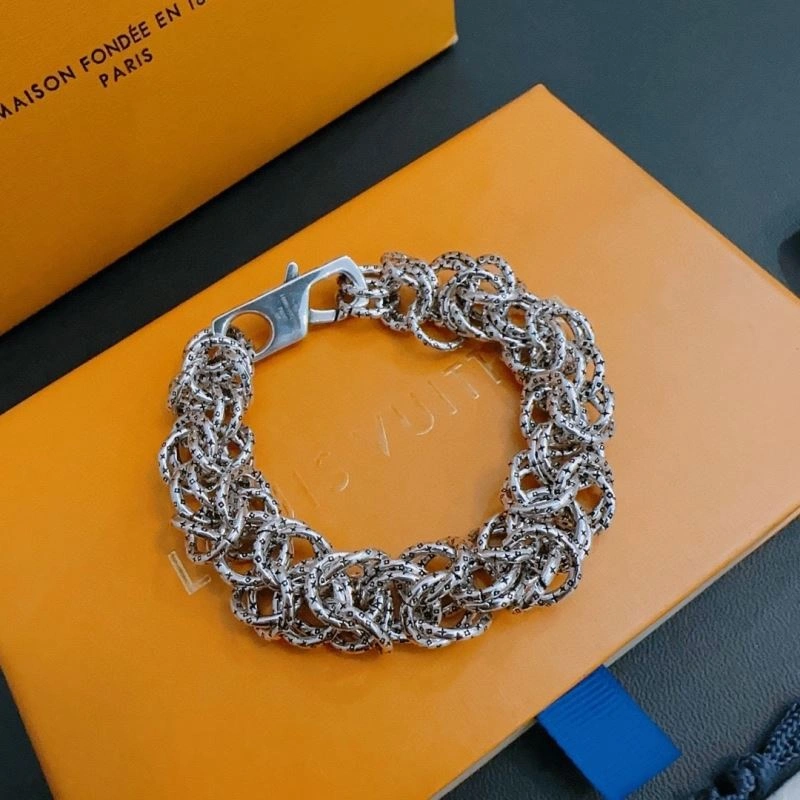 Low-cost Louis Vuitton Bracelets