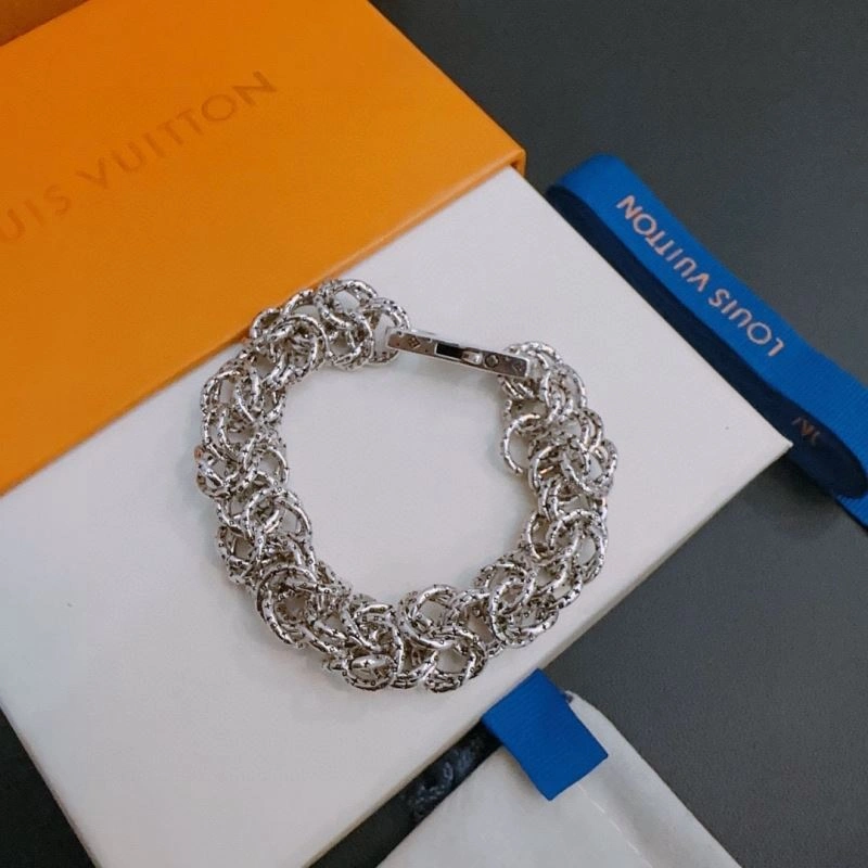 Low-cost Louis Vuitton Bracelets