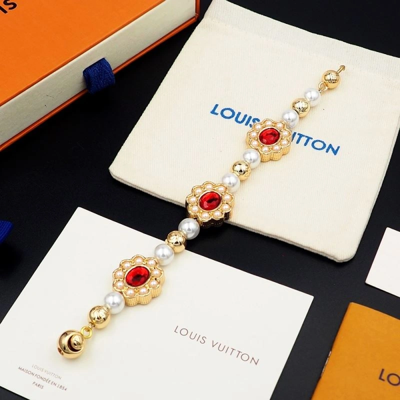 Low-cost Louis Vuitton Bracelets