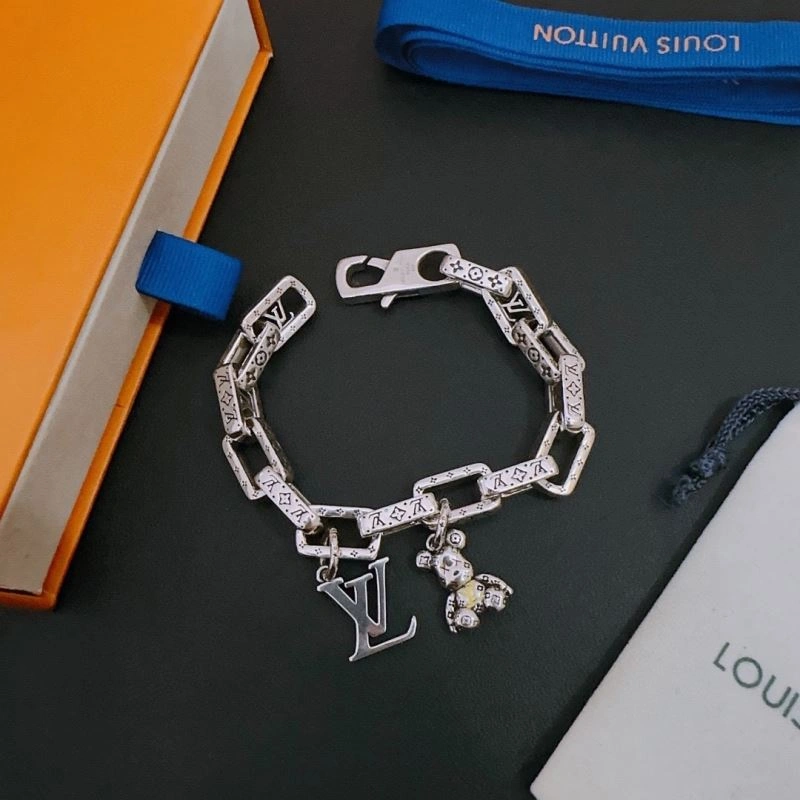 Low-cost Louis Vuitton Bracelets