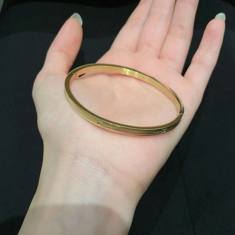 Top mirror Louis Vuitton Bracelets