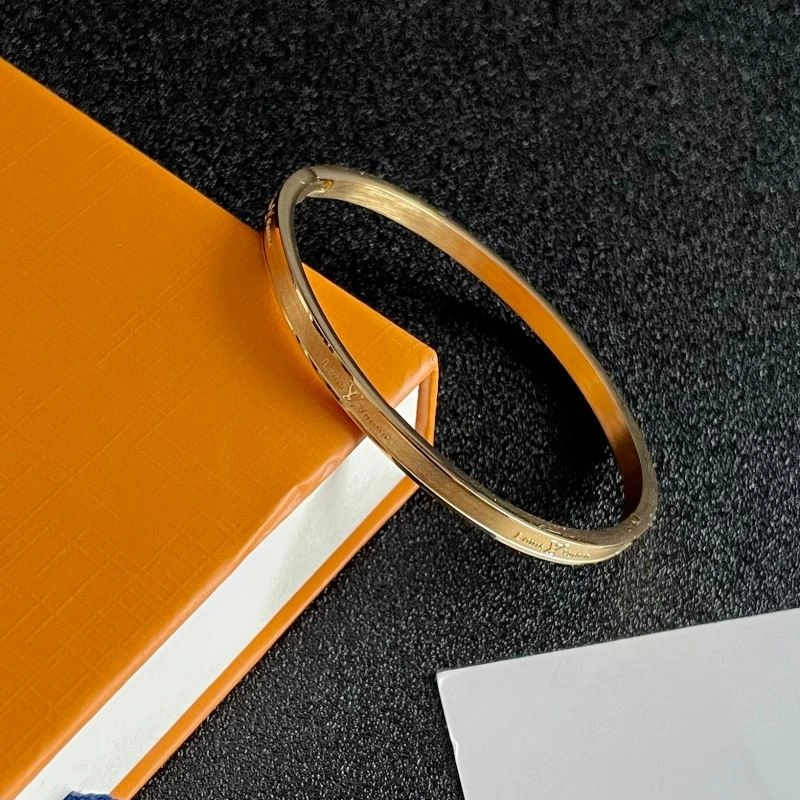 Top mirror Louis Vuitton Bracelets