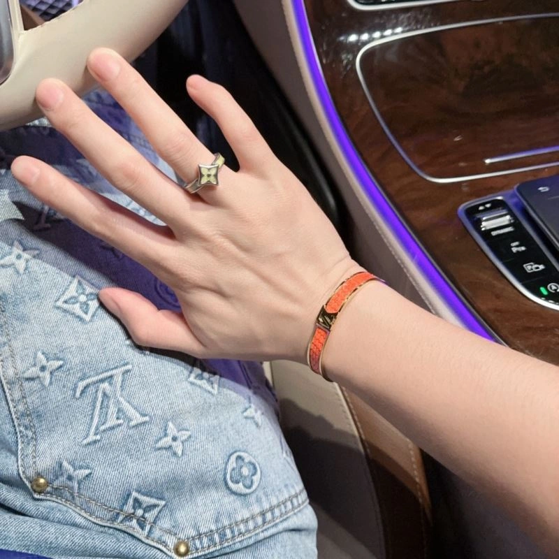 Brand-authenticated Louis Vuitton Bracelets