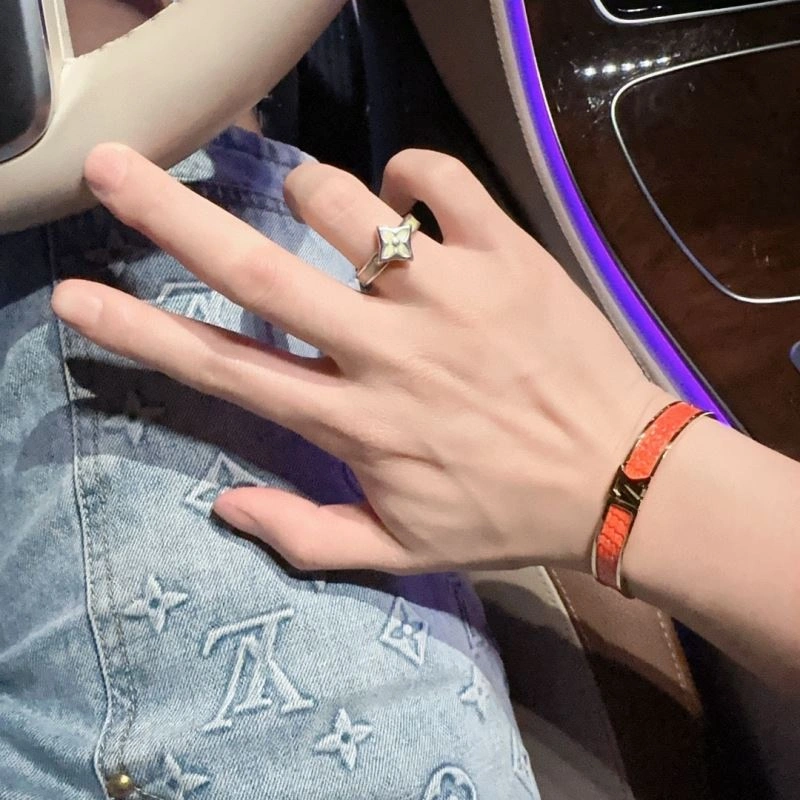 Brand-authenticated Louis Vuitton Bracelets