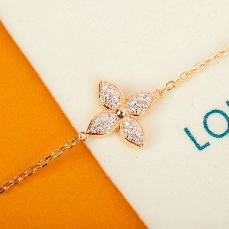 Low-cost Louis Vuitton Bracelets