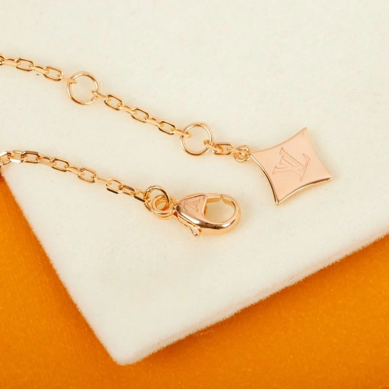 Low-cost Louis Vuitton Bracelets