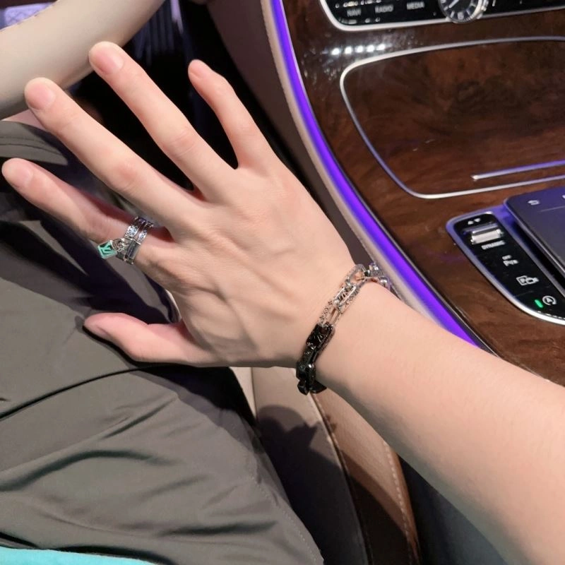 High accuracy Louis Vuitton Bracelets