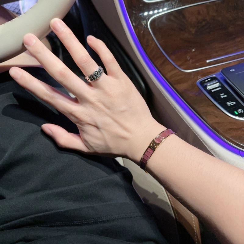 Brand-authenticated Louis Vuitton Bracelets