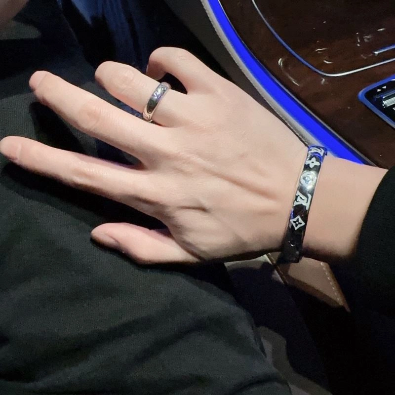 Legit Louis Vuitton Bracelets