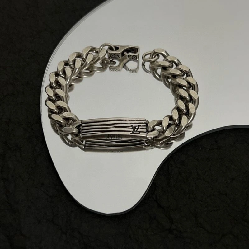 Brand-authenticated Louis Vuitton Bracelets