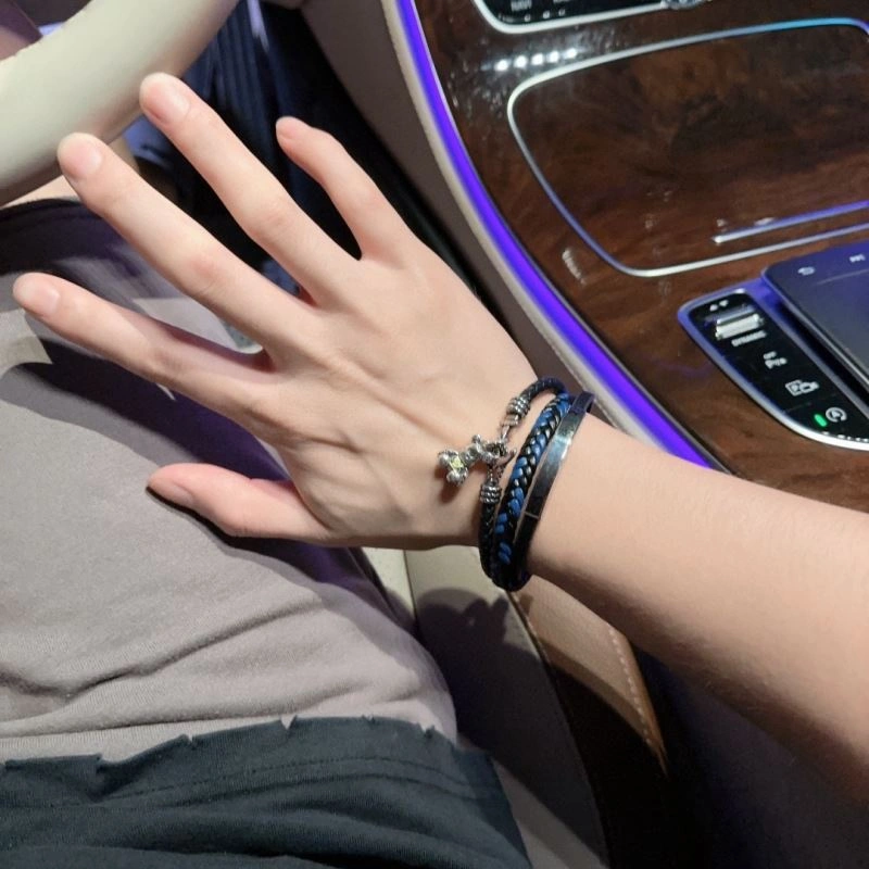 Bargain Louis Vuitton Bracelets