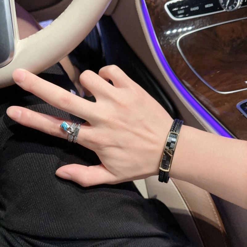 Top match Louis Vuitton Bracelets